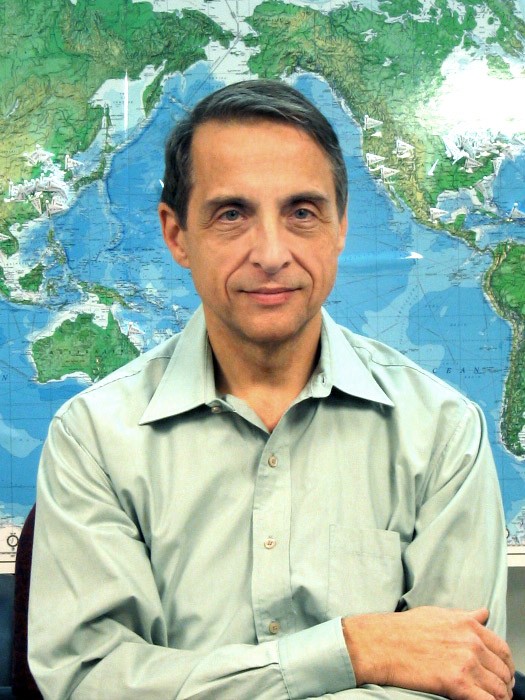 Lawrence J. Henschen